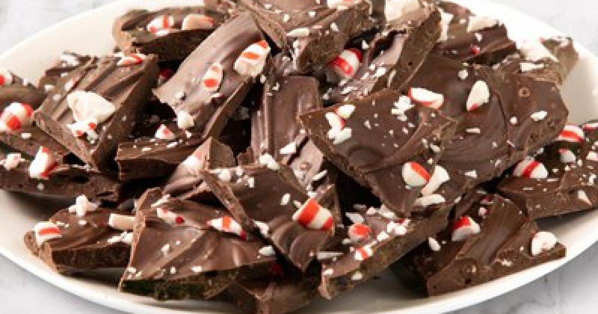 Dulce Navideño de Chocolate y Menta | Very Best Baking