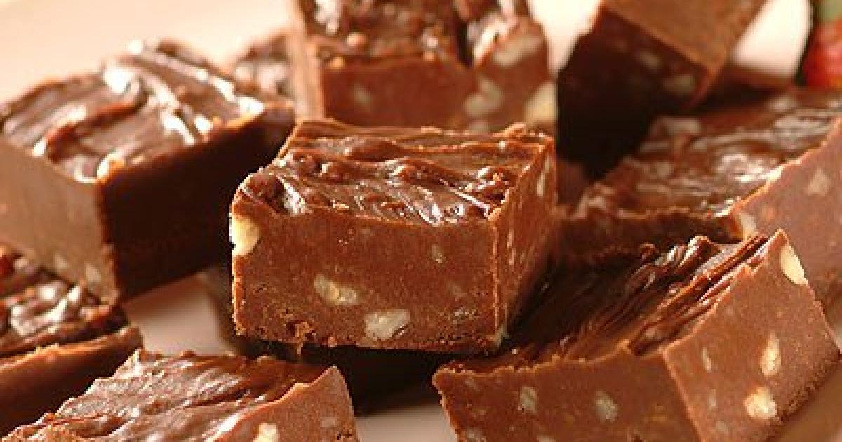 Mocha-Spice Fudge | CARNATION® MILKS