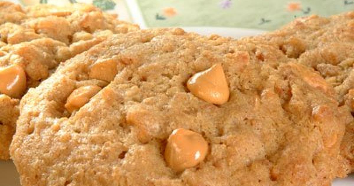 Chewy Butterscotch Graham Cookies | NESTLÉ® TOLL HOUSE®