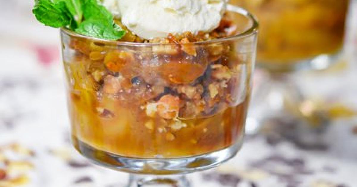 Butterscotch Apple Crisp | NESTLÉ® TOLL HOUSE®