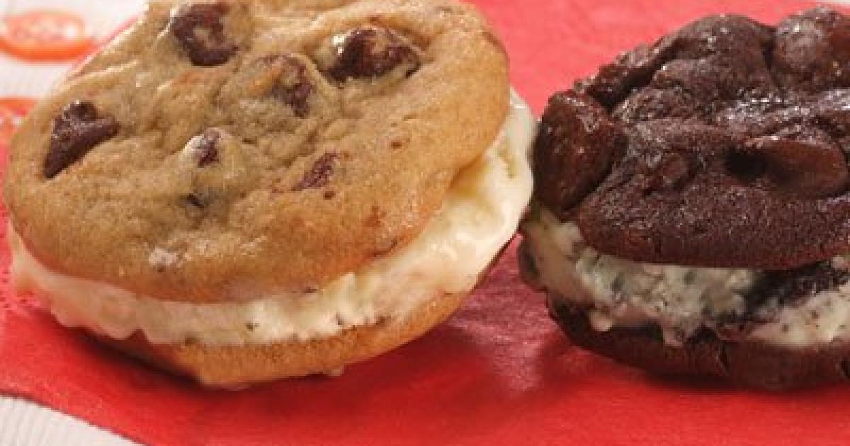 Sandwich de Galletas con Helado | Very Best Baking