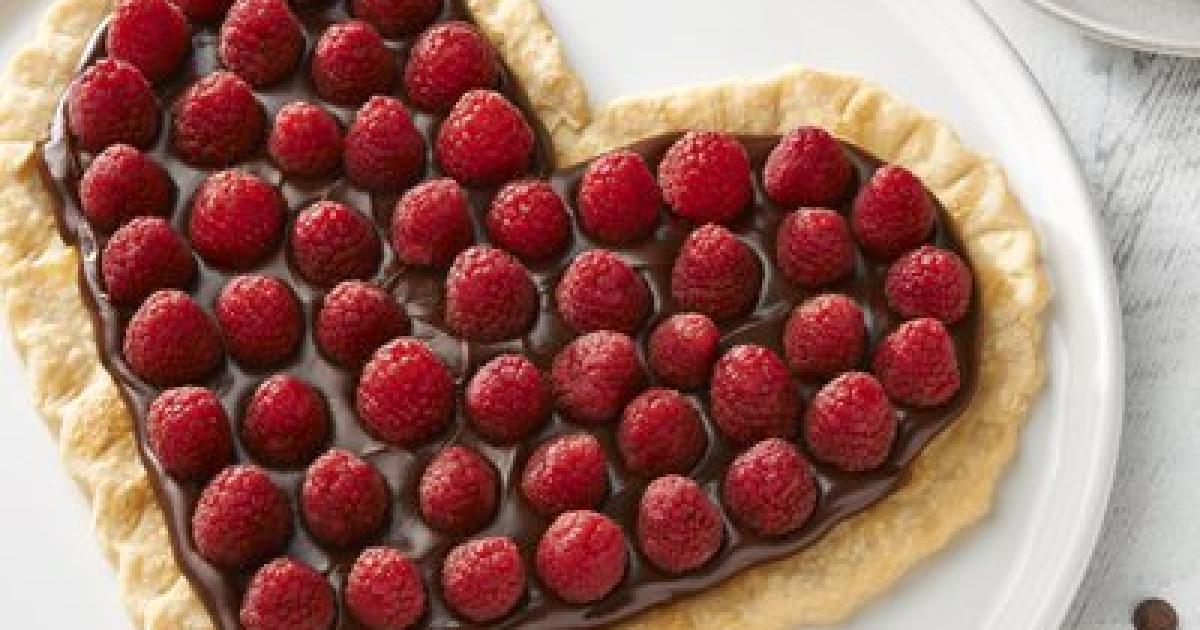 Raspberry Chocolate Heart Tart | Very Best Baking
